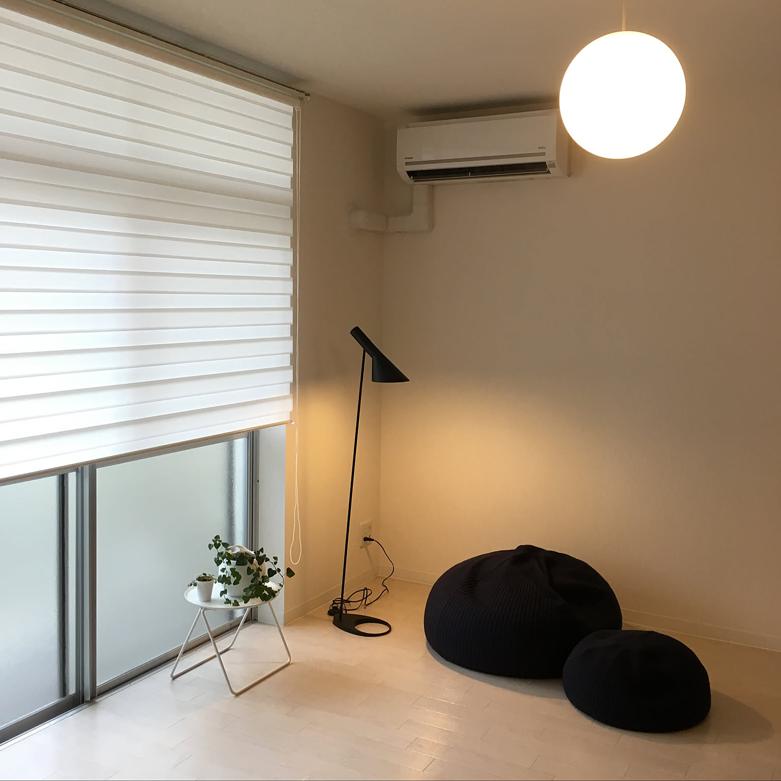 リビング/LDK/ロールスクリーン/バルミューダ/ペンダントランプ...などのインテリア実例 - 2019-04-17 16:01:40 ｜ RoomClip（ルームクリップ ...