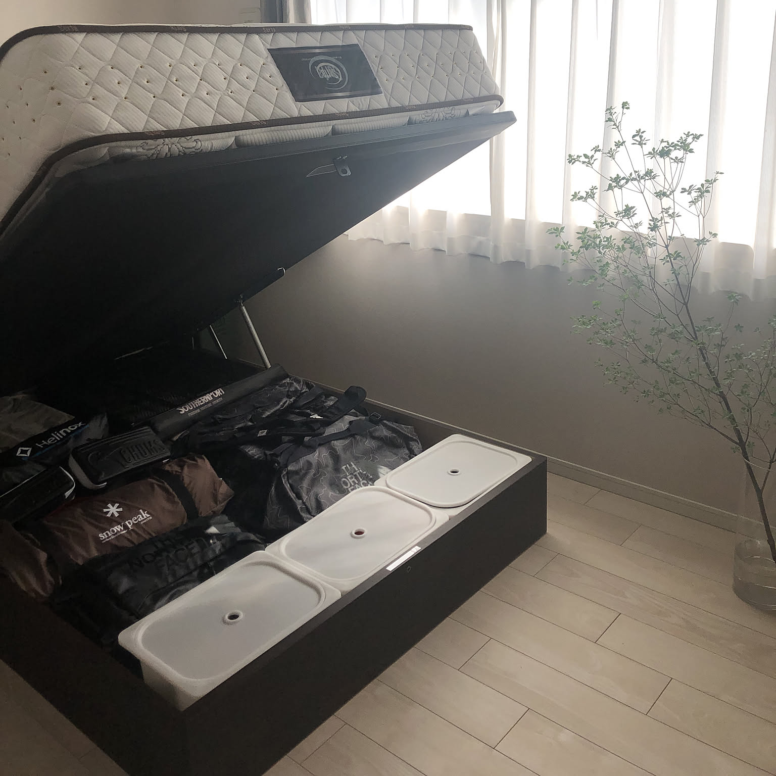 IKEA 跳ね上げ式ベッドのおすすめ商品とおしゃれな実例 IKEA 跳ね上げ式ベッドのおすすめ商品とおしゃれな実例