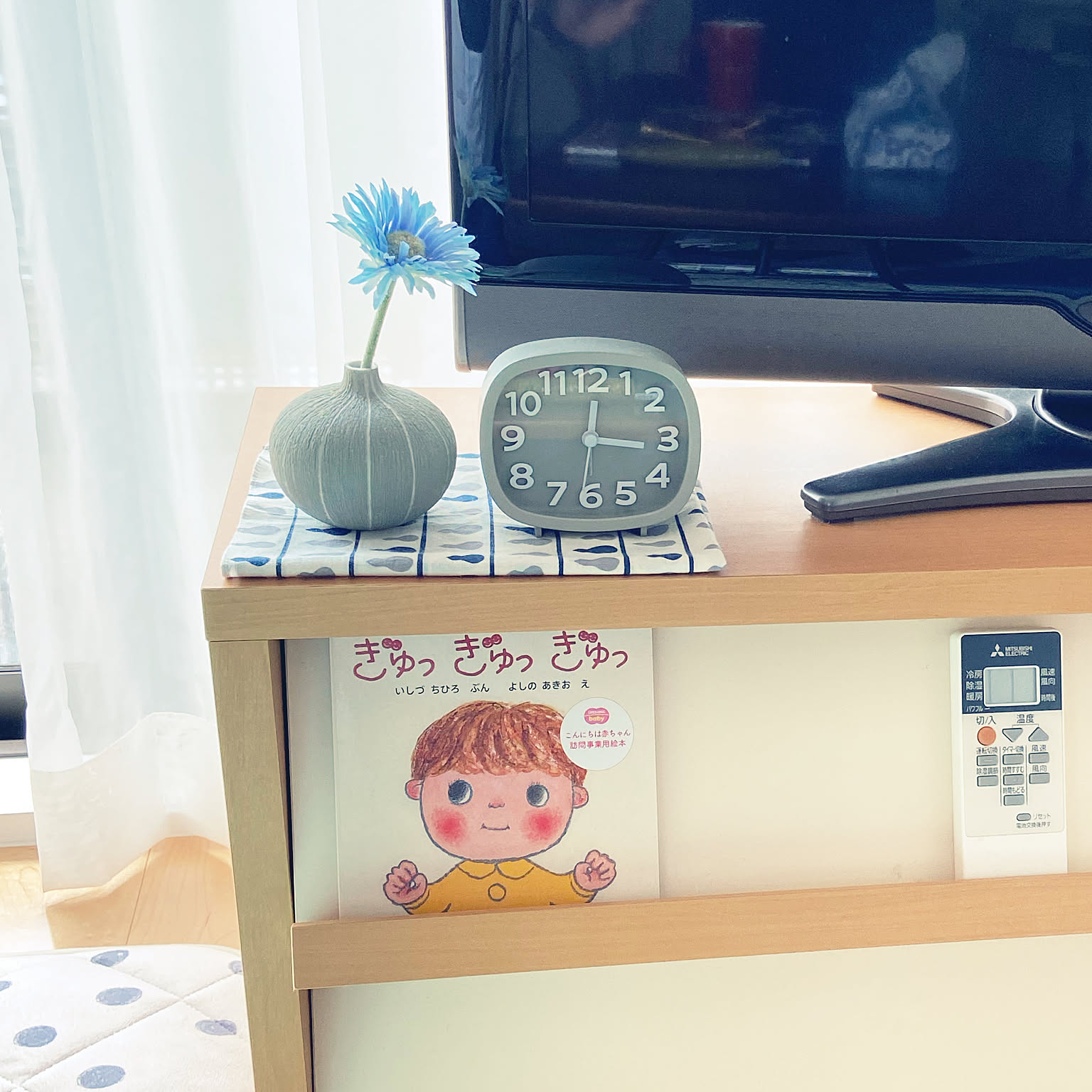 ダイソー/テレビ台/100均/造花/一輪挿し...などのインテリア実例 - 2020-04-16 12:20:38 ｜ RoomClip ...