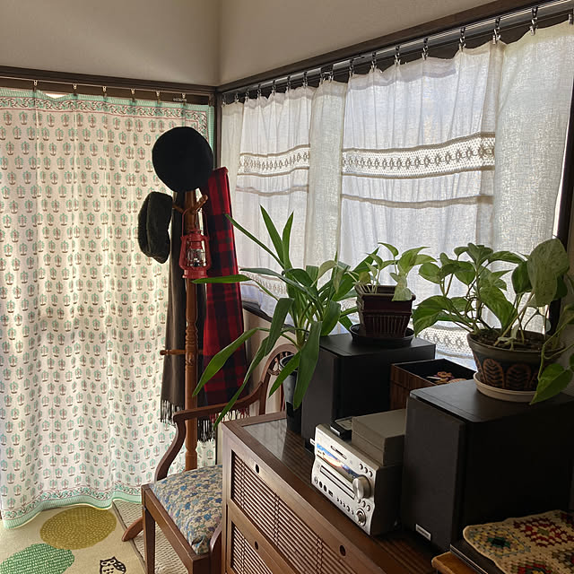 手作りカフェカーテンのおすすめ商品とおしゃれな実例 手作りカフェカーテンのおすすめ商品とおしゃれな実例