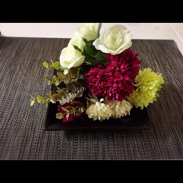 ダイソー 造花アレンジの商品を使ったおしゃれなインテリア実例 ダイソー 造花アレンジの商品を使ったおしゃれなインテリア実例