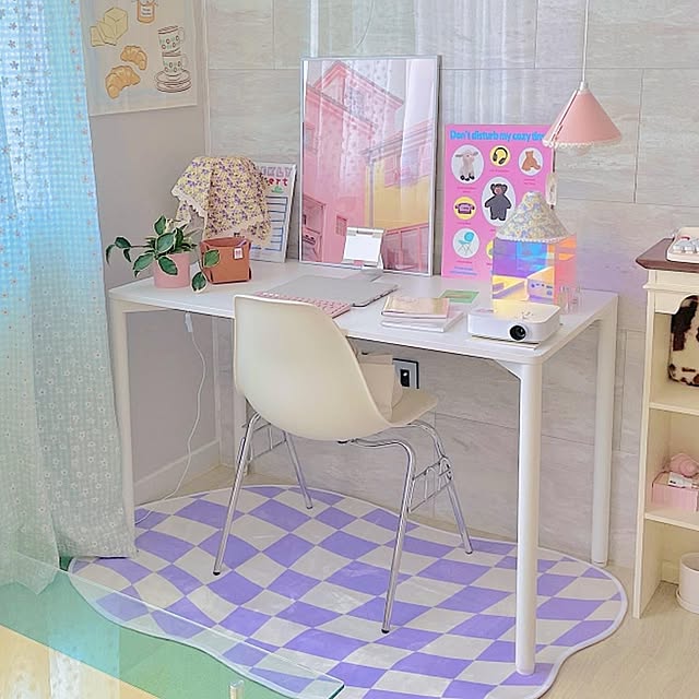 机 ポップのおしゃれなインテリア・部屋・家具の実例 机 ポップのおしゃれなインテリア・部屋・家具の実例