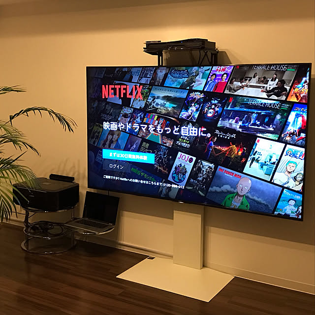 壁寄せテレビスタンド wall V3のおすすめ商品とおしゃれな実例 壁寄せテレビスタンド wall V3のおすすめ商品とおしゃれな実例