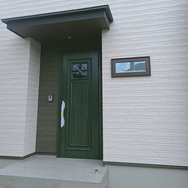 玄関/入り口/注文住宅新築/緑の玄関ドア/あと1週間/もうすぐ引き渡しのインテリア実例 - 2022-12-10 22:01:54 ...