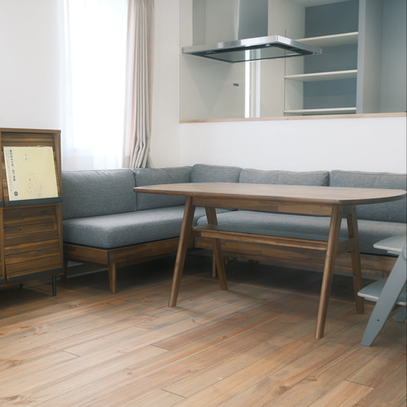 北欧/花のある暮らし/unico/17畳LDK/リビング...などのインテリア実例 - 2020-03-11 08:11:50 ｜ RoomClip（ルームクリップ）