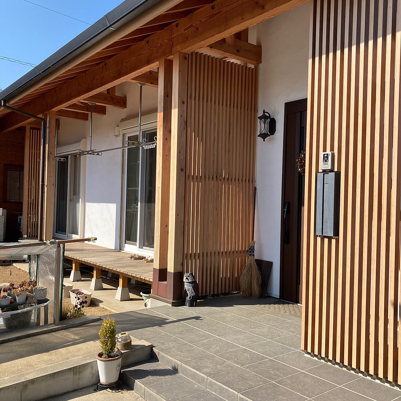 壁/天井/タカショー ソーラーライト/温室/YKK AP/袖付き玄関ドア...などのインテリア実例 - 2024-02-12 11:52:28 ｜ RoomClip（ルームクリップ）