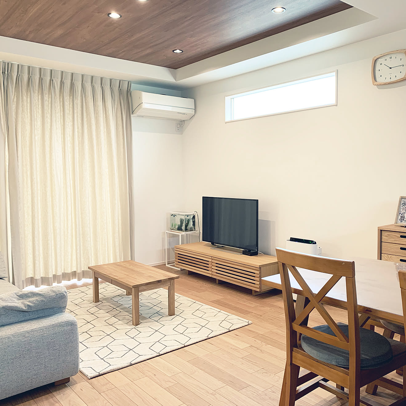 北欧/花のある暮らし/unico/17畳LDK/リビング...などのインテリア実例 - 2020-03-11 08:11:50 ｜ RoomClip（ルームクリップ）