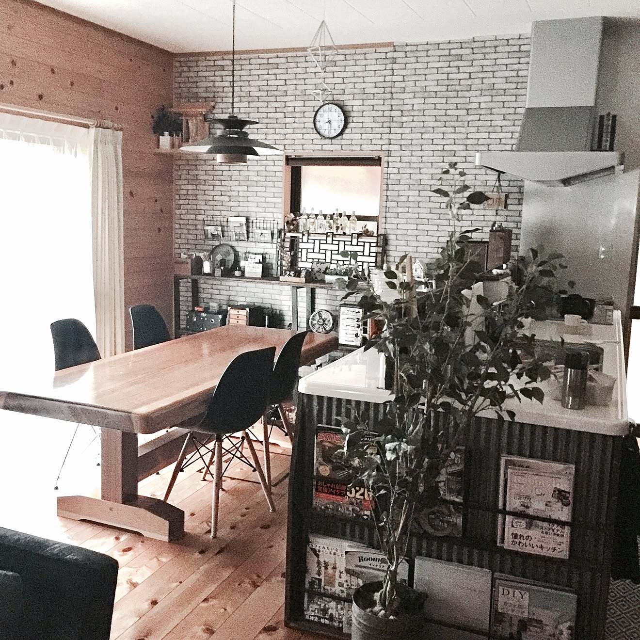 部屋全体/フェイクツリー/ニトリ/ブックシェルフ/木の家...などのインテリア実例 - 2016-12-27 08:35:36 ...