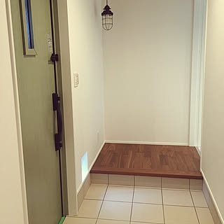 緑色の玄関ドアのインテリア実例 ｜ RoomClip（ルームクリップ）