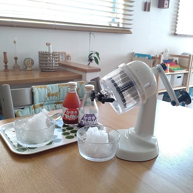 【365日出荷＆当店限定特典付】toffy トフィー かき氷器 ふわふわコンパクトかき氷器 かき氷機 かき氷 K-IS10 手動 かきごおり機 おしゃれ バラ氷 製氷カップ 冷凍フルーツ ...