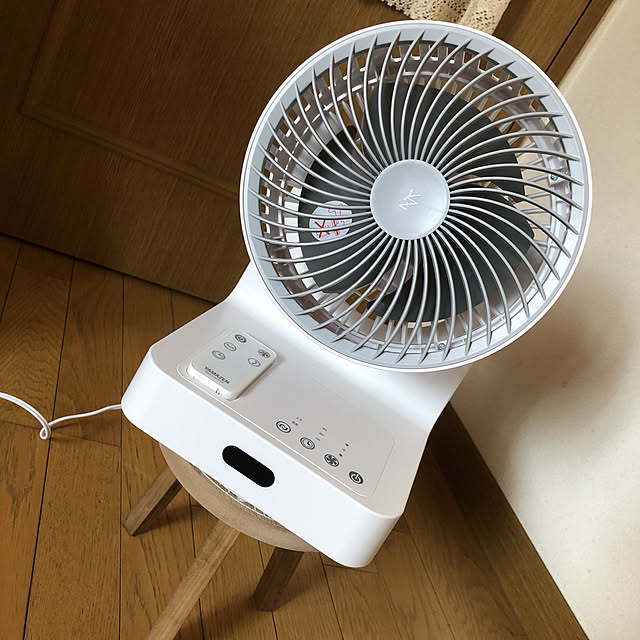 [山善] サーキュレーター 上下左右自動首振り 10畳 リモコン付き タイマー付き 風量3段階調節 (換気/空気循環) ホワイト YAR-CW15(WH) - 通販 | 家具とインテリアの通販 ...