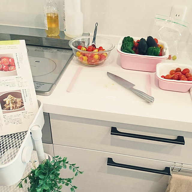 【写真付きレビュー】【KEYUCA公式店】ケユカ Ledge 軽いまな板薄型[まな板 カッティングボード 調理器具 目盛り付き フチ付き 抗菌加工 食器洗浄機対応 食洗機対応 軽い 計量 熱湯 ...