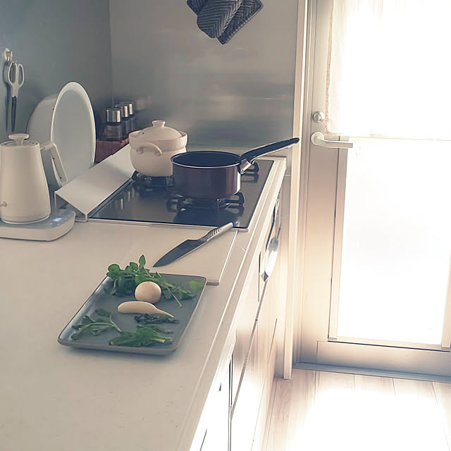 【KEYUCA公式店】ケユカ Ledge 軽いまな板 薄型 グレー|おしゃれ まな板 シンプル カッティングボード プレゼント 軽量 軽い 目盛り付き 抗菌加工 330g まないた 食洗機対応 ...