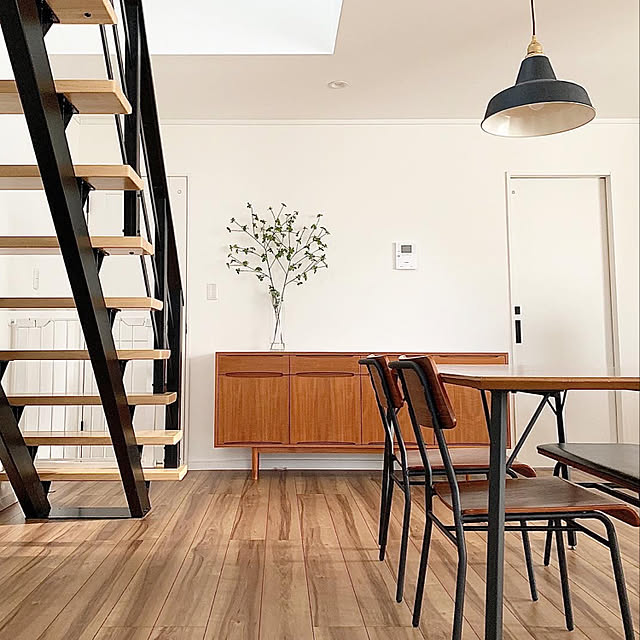 【写真付きレビュー】CHLOROSクロロス Leaf-handle リビングワイドキャビネット【サイドボード ローボード リビングボード キッチンボード 北欧家具 デザイン チーク無垢材 ...