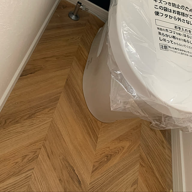 【写真付きレビュー】【フロアタイル】サンゲツ フレンチヘリンボーン 203.2×1219.2×2.5mm 14枚入*WD-1078 WD-1079の通販商品&口コミ情報 | RoomClip ...