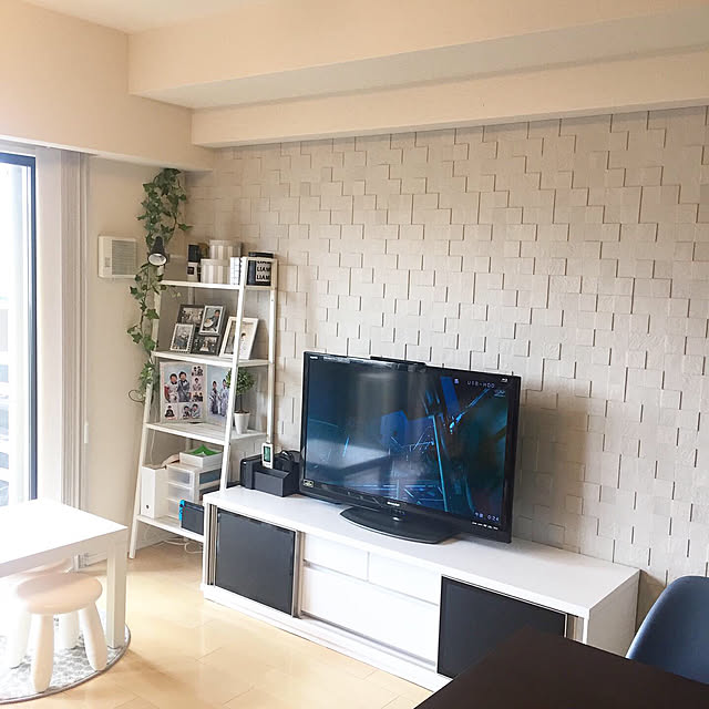 【写真付きレビュー】IKEA イケア サイドテーブル ハイグロス ホワイト 白 55x55cm a10370010 LACK ラック 寝具 収納 ナイトテーブル おしゃれ シンプル 北欧 ...