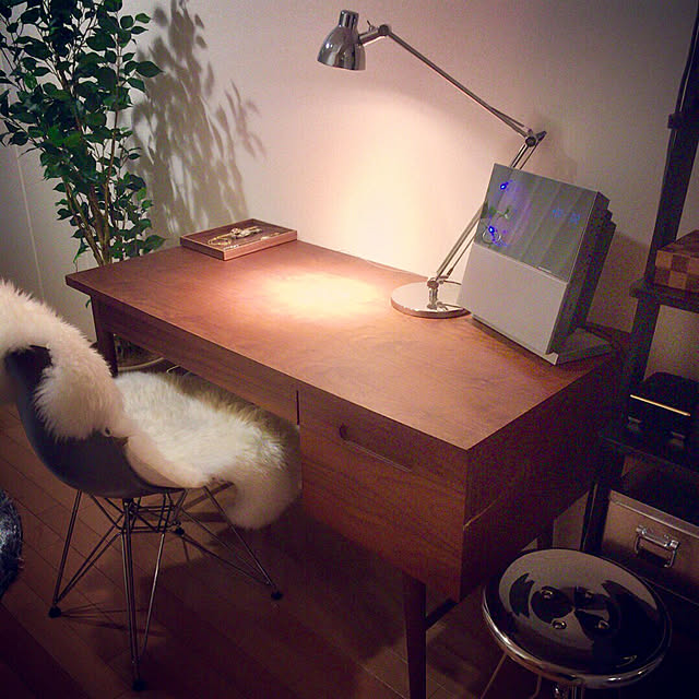 【写真付きレビュー】EMT-2063BR 市場家具 ichiba emo. Desk エモ デスク机シンプル木製 ウォールナット ブラウン ...