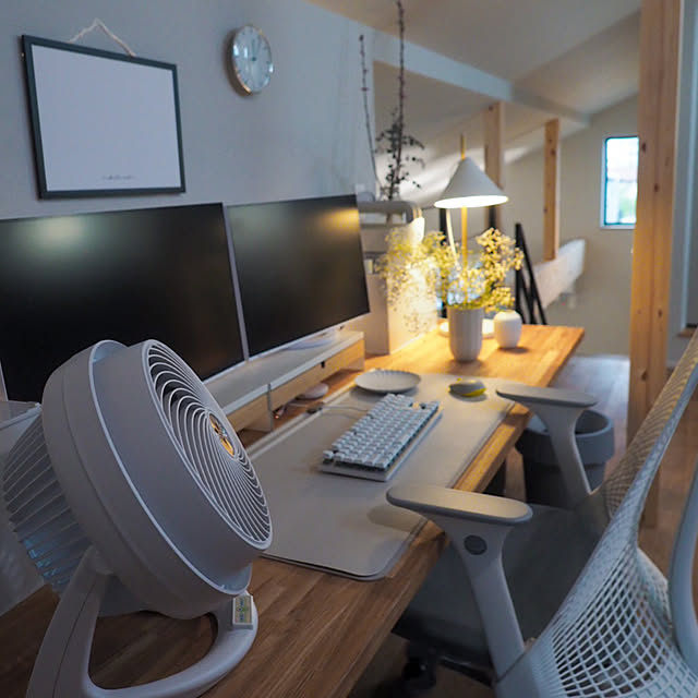 【写真付きレビュー】HAY フラワーベース PAPER PORCELAIN VASE M ライトグレーの通販商品&口コミ情報 ...