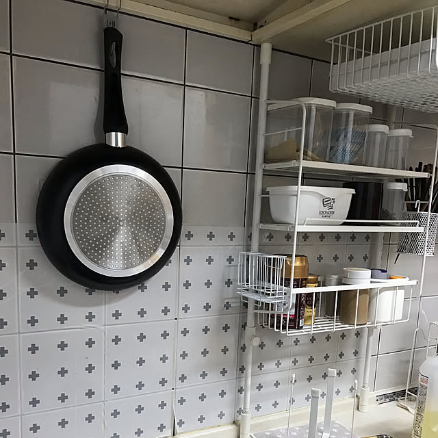 平安伸銅工業 キッチン 突っ張り ラック /SPLUCE スプルース スリムポールラック メッシュset M SPL-4/【ポイント 倍】のレビュー・口コミとして参考になる投稿56枚