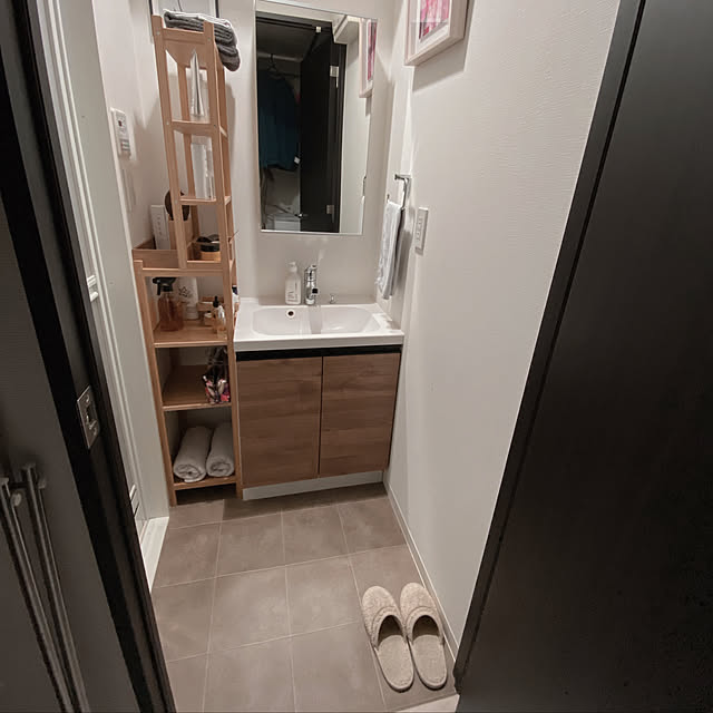 【写真付きレビュー】住宅用 1.8mm厚 クッションフロア 抗菌 サンゲツ H-FLOOR 2020-2022 STONE 石目グレインタイル ...