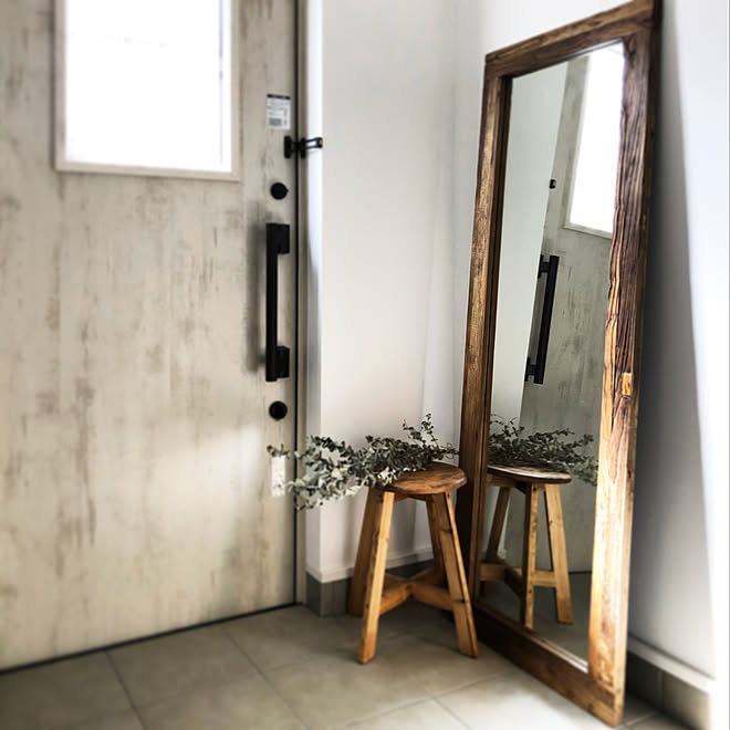 玄関/入り口/LIXIL玄関ドア/壁掛け鏡/全身鏡/姿見鏡...などのインテリア実例 - 2019-01-20 21:36:26 ...