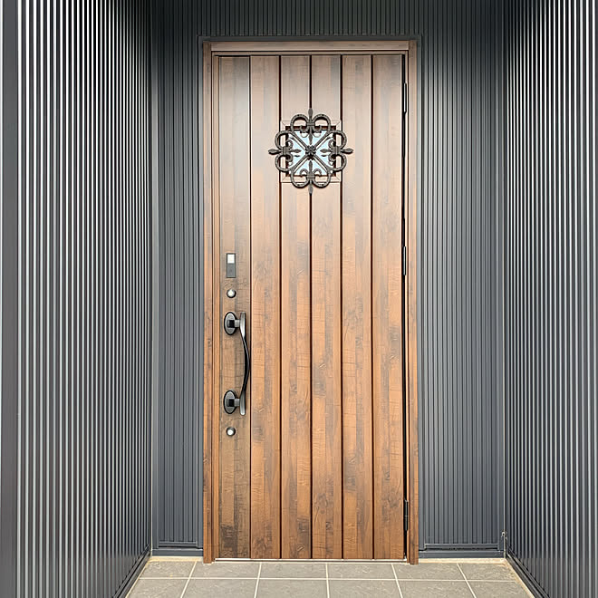 リモコンキー/エントリーキー/玄関ドア K2仕様/リクシル 玄関ドア D33/リクシル 玄関ドア アンティークオーク...などのインテリア実例 ...