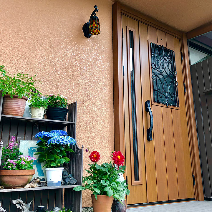 ステンドグラス風 玄関ドア ykkのおすすめ商品とおしゃれな実例 ｜ RoomClip（ルームクリップ）