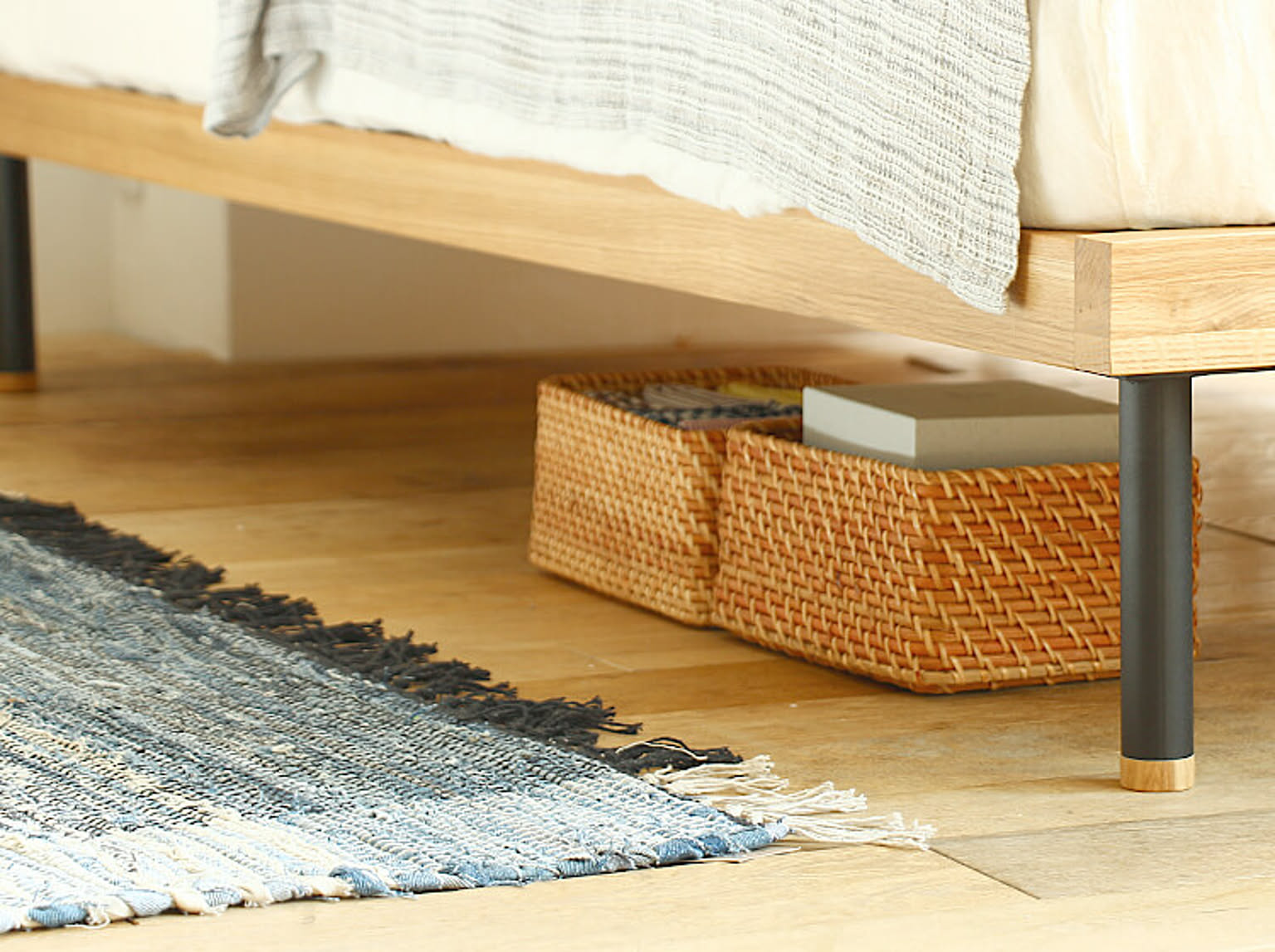 UNIK シェルフ付き シングル ベッド - 通販 | 家具とインテリアの通販【RoomClipショッピング】