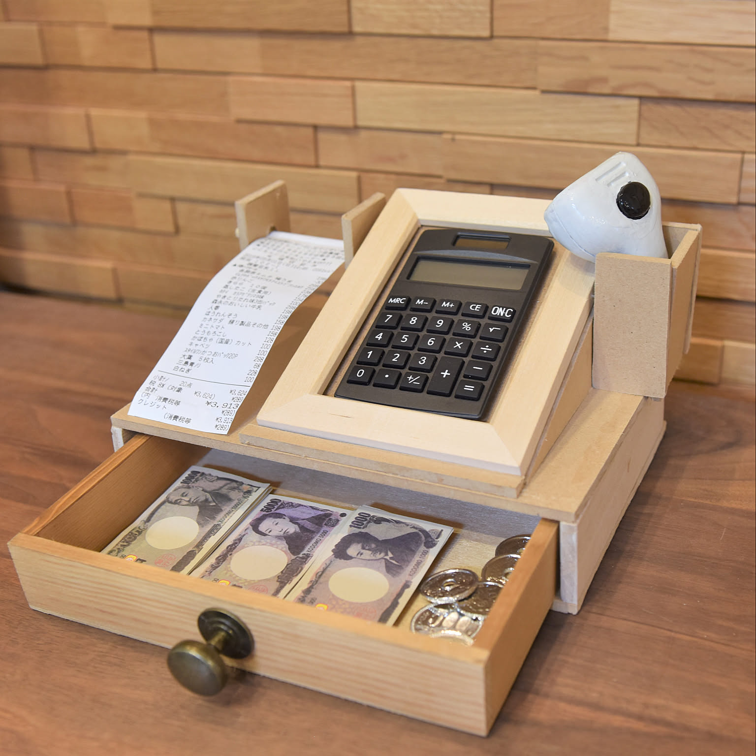 加工しやすさが魅力なMDF材！RoomClipユーザーさんのDIY活用例をチェック | RoomClip mag | 暮らしとインテリアの ...