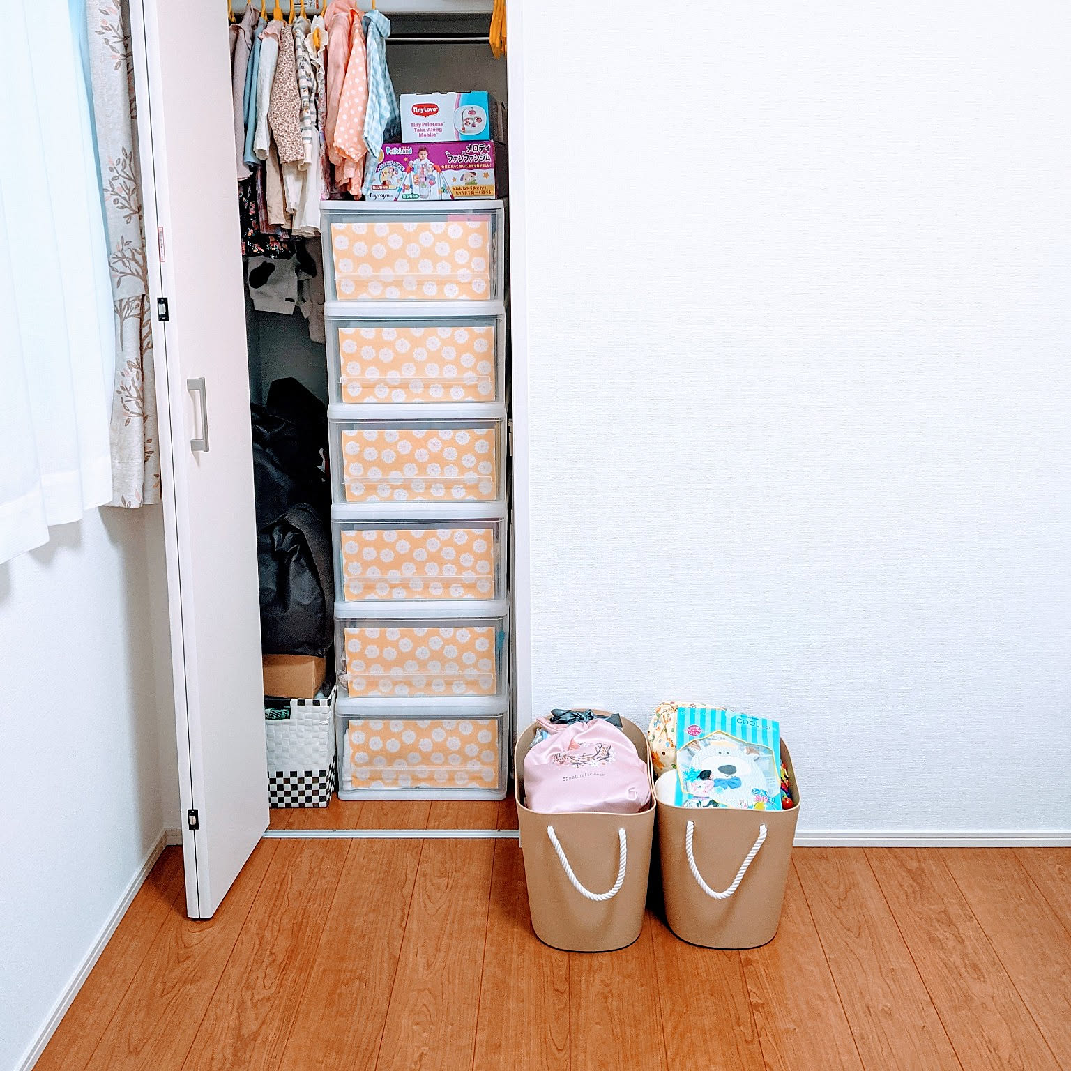 アイデアしだいでもっと便利に！暮らしに役立つクリアファイル活用法 | RoomClip mag | 暮らしとインテリアのwebマガジン