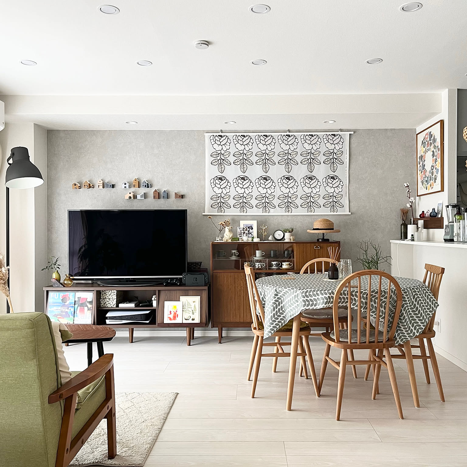 スタイル別にご紹介♡センス抜群なあこがれのリビング10選 | RoomClip mag | 暮らしとインテリアのwebマガジン