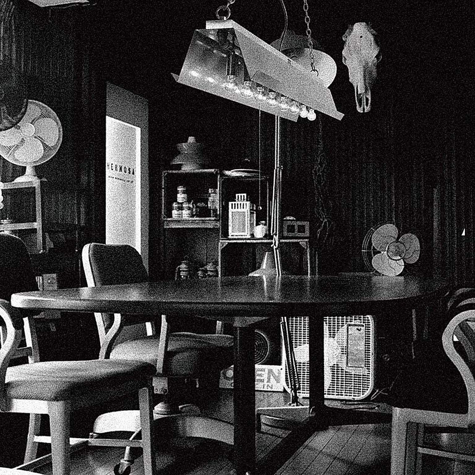 HERMOSA COMPTON 8 BULB ペンダントランプ E17 40W×8灯 シルバー - 通販 | 家具とインテリアの通販 ...